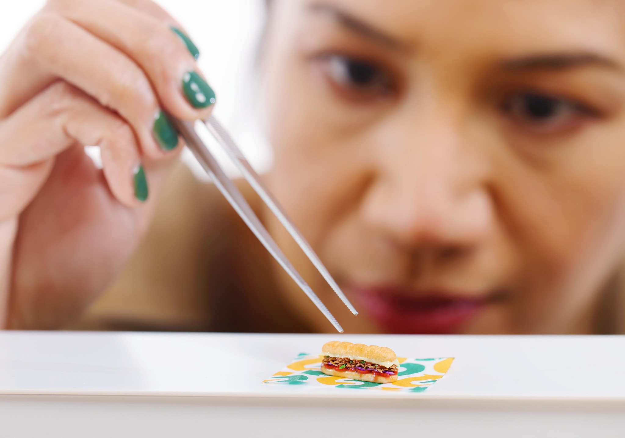 Artist creates world’s smallest sub | Taylor Herring